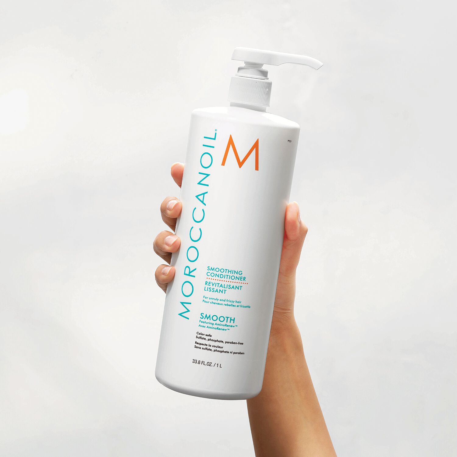Smoothing Conditioner - Moroccanoil | CosmoProf