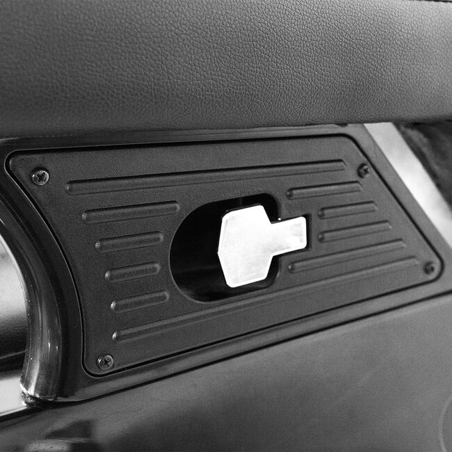 Gladiator V Barber Chair - PureSana | CosmoProf