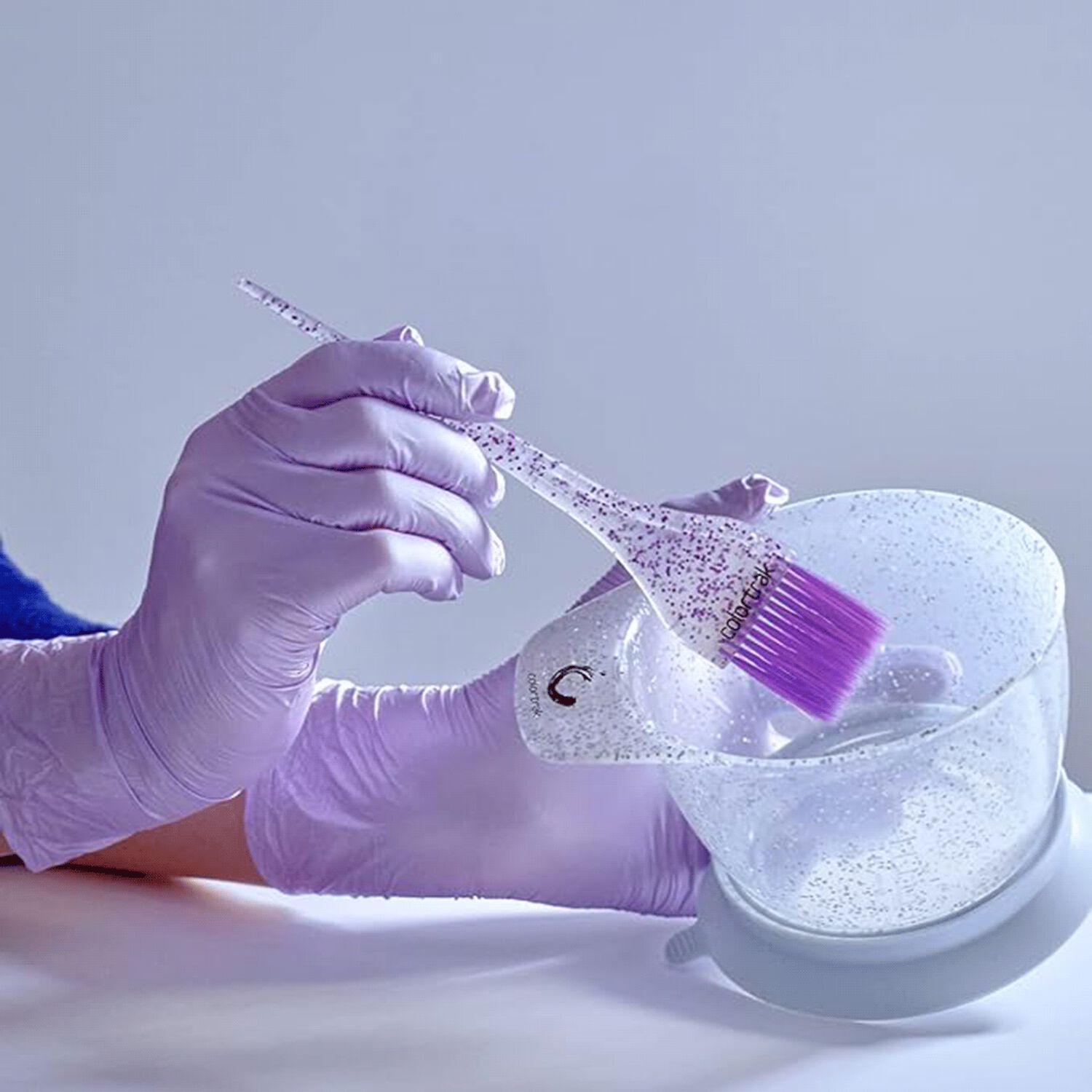 Large Lilac Frost Nitrile Gloves - Colortrak | CosmoProf
